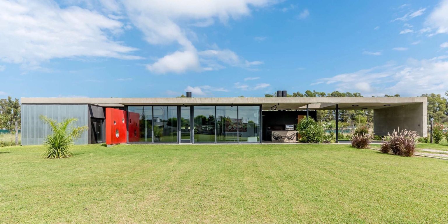 Modernism Re-Mixed by Architect Roberto Benito - Mid Century Home