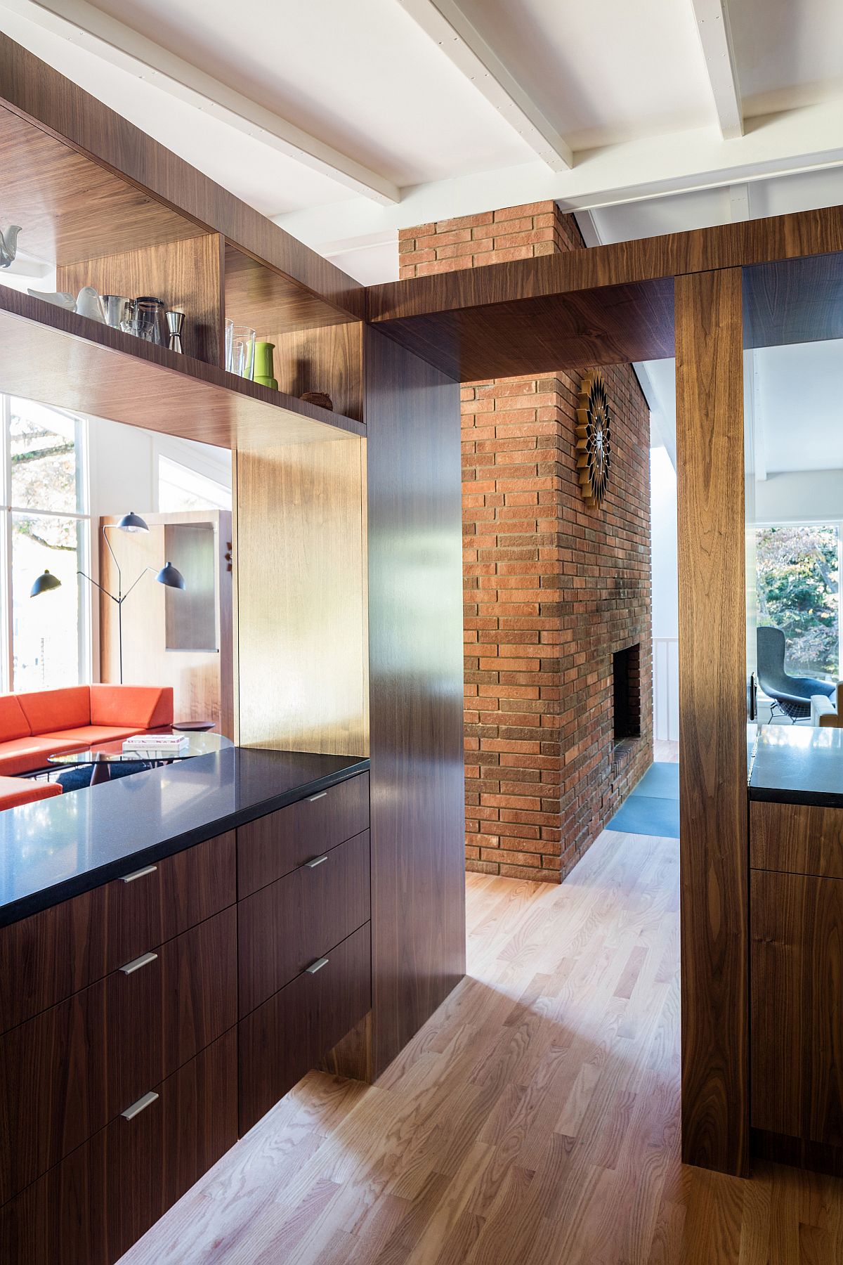 This Renovated Mid-Century House Features a Stunning Exterior - Mid ...