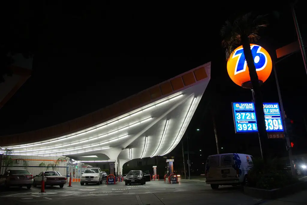 Jack Colker’s 76 Station by Gin D. Wong in Los Angeles, Is a Bona Fide ...
