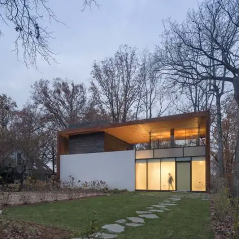 Philip Johnson's Booth House: A Modest Precursor to the Glass House ...