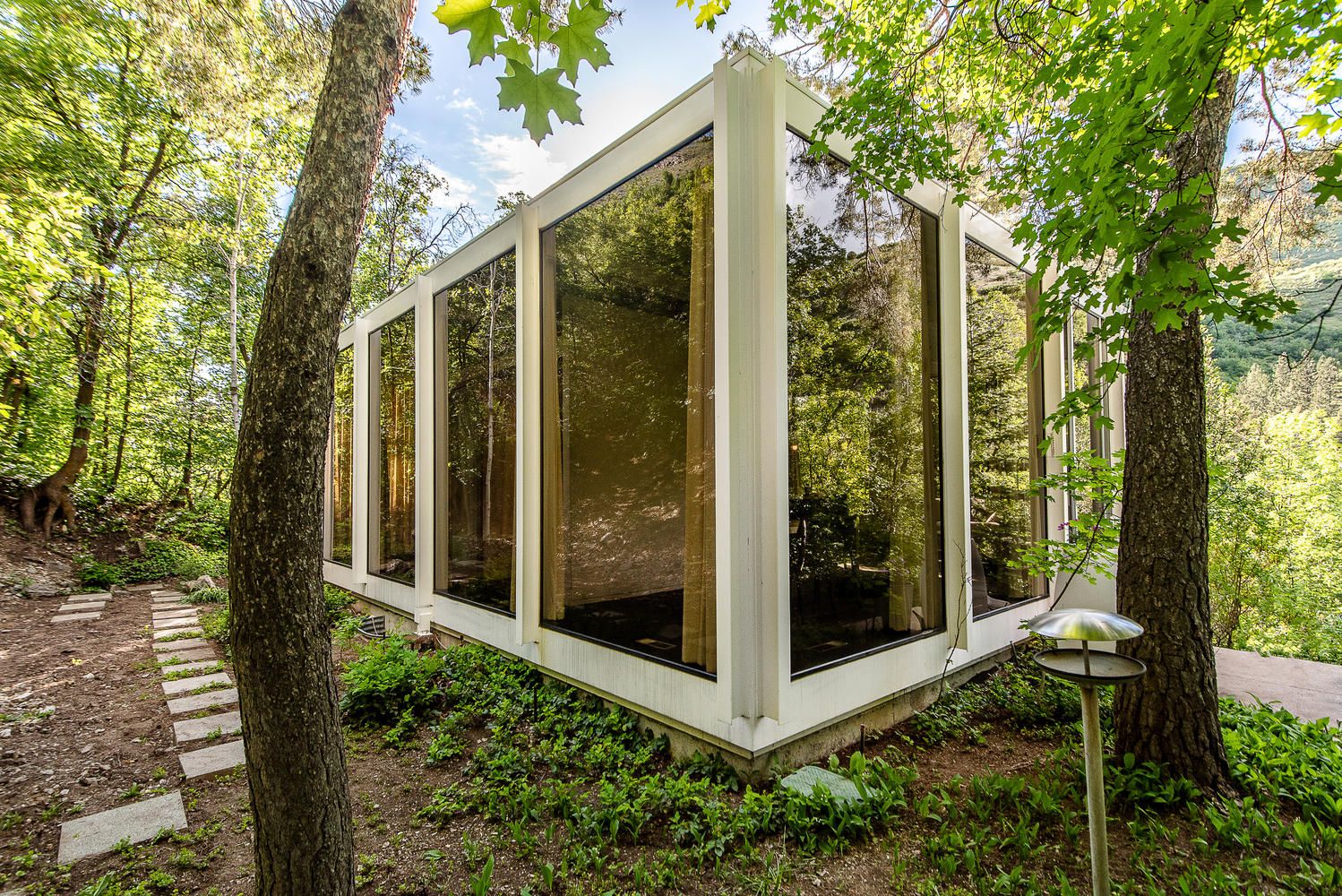 When Two Become One: A Glass Box House in Salt Lake City - Mid Century Home