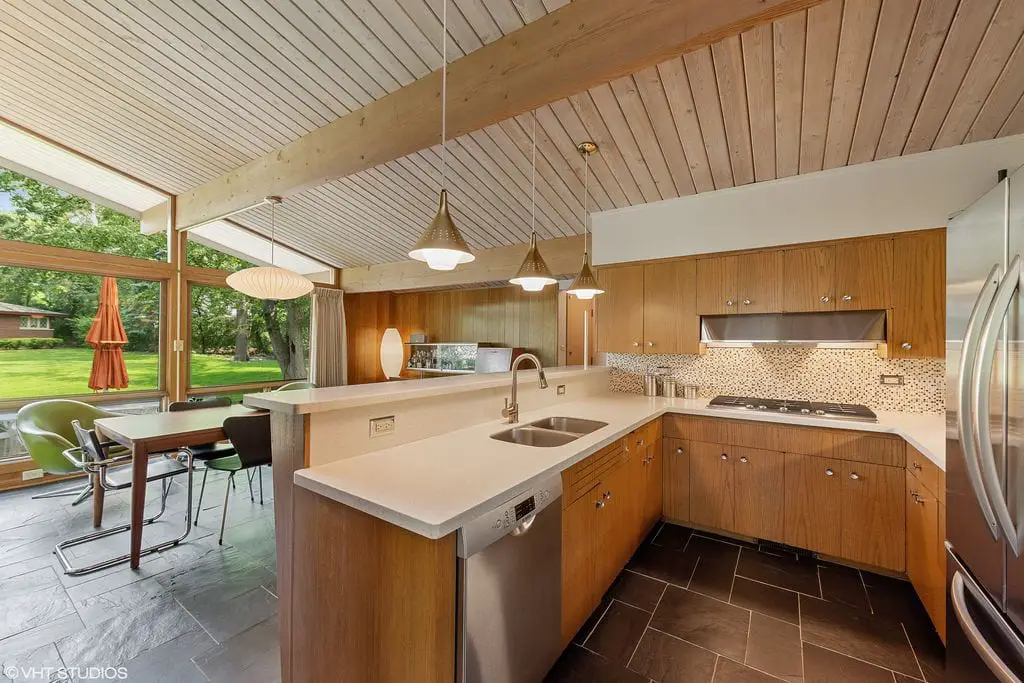 1960s Mid-Century Modern Home in Chicago stays true to its roots - Mid ...