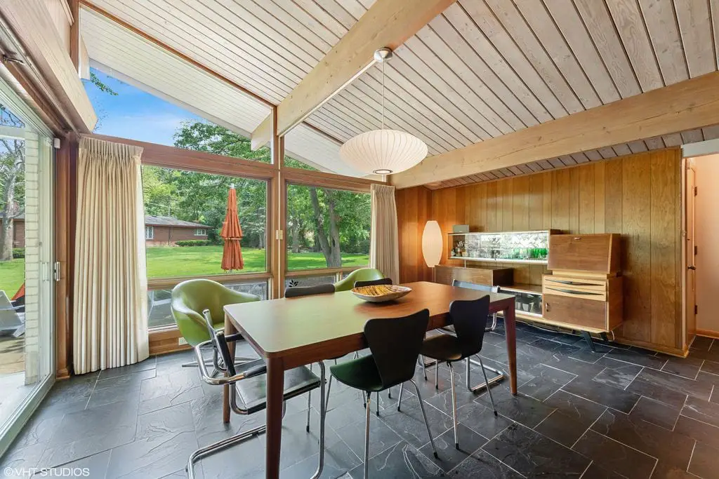 1960s Mid-Century Modern Home in Chicago stays true to its roots - Mid ...