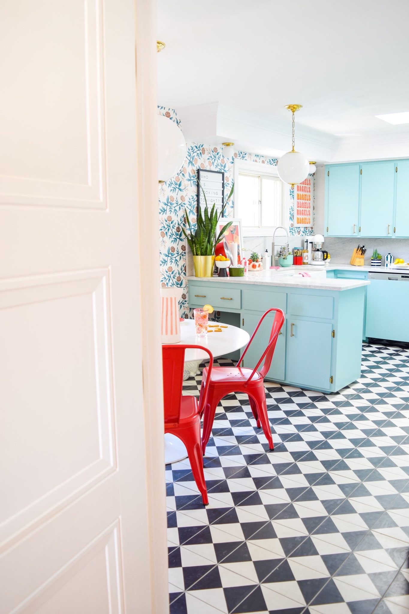 A Retro Revamp: Ariel Adds Glamour to Her Midcentury Kitchen - Mid ...