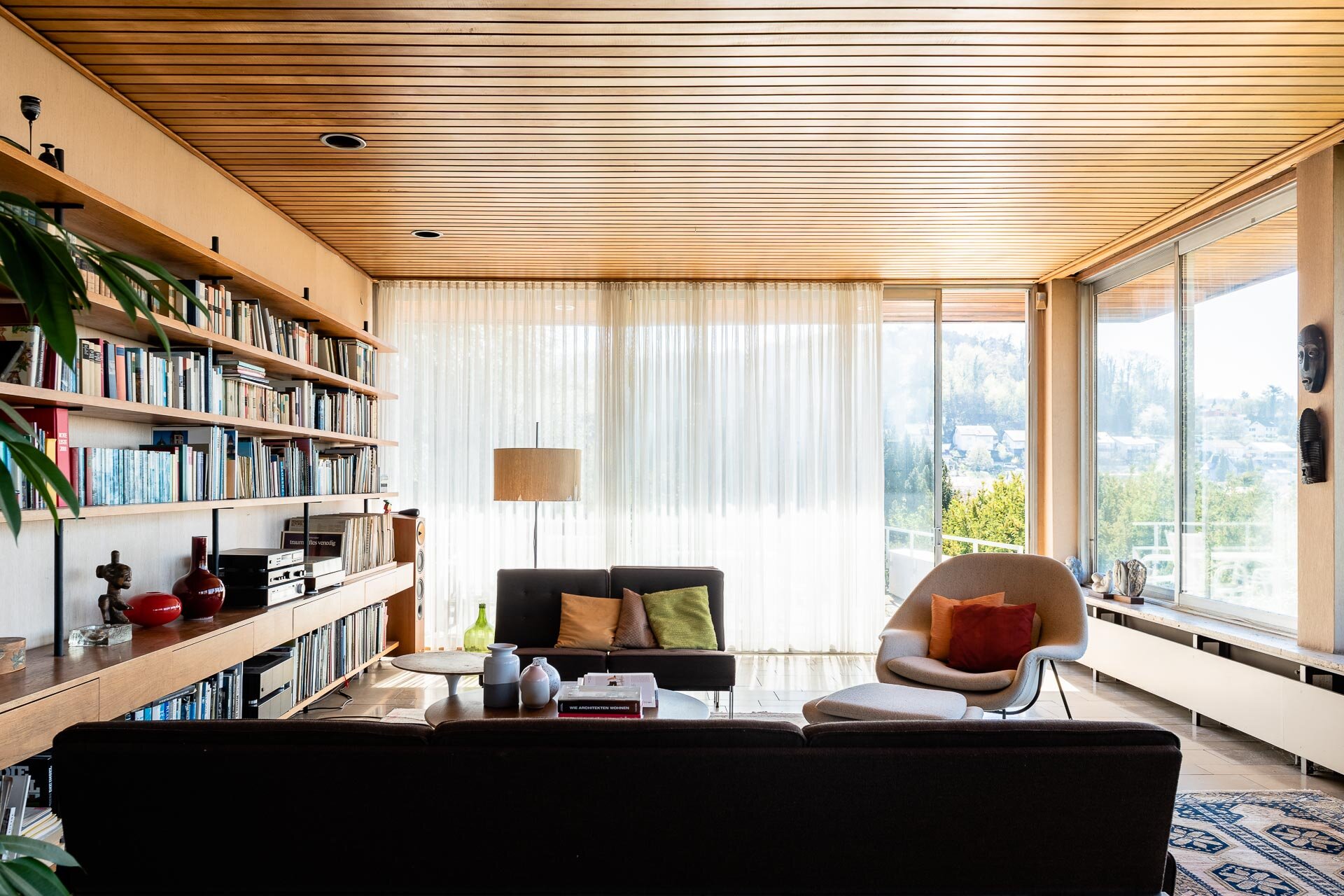 Bauhaus Meets Midcentury in this German Villa - Mid Century Home