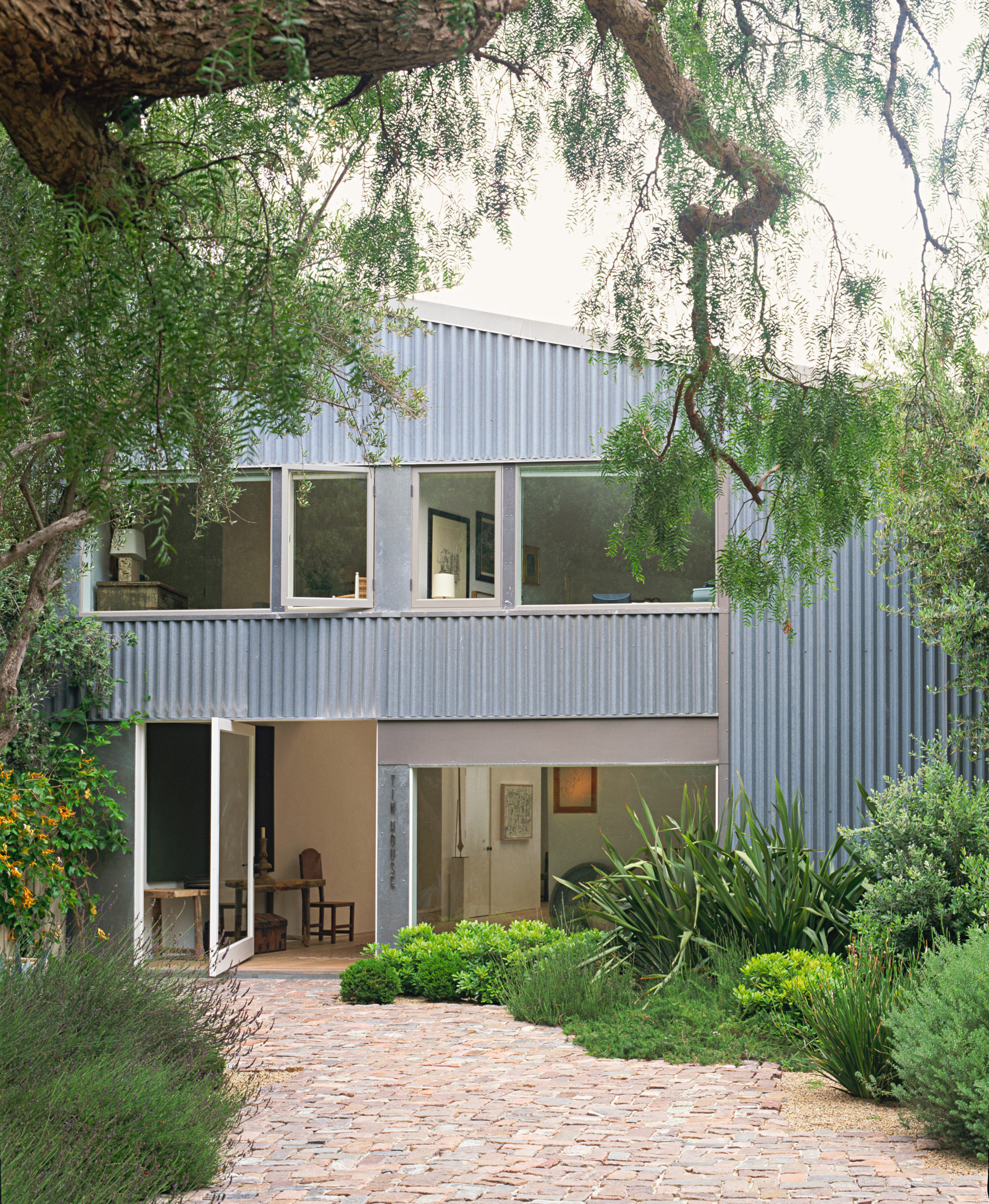 Landscape Architect Scott Shrader Shares the Malibu Tin House Project ...