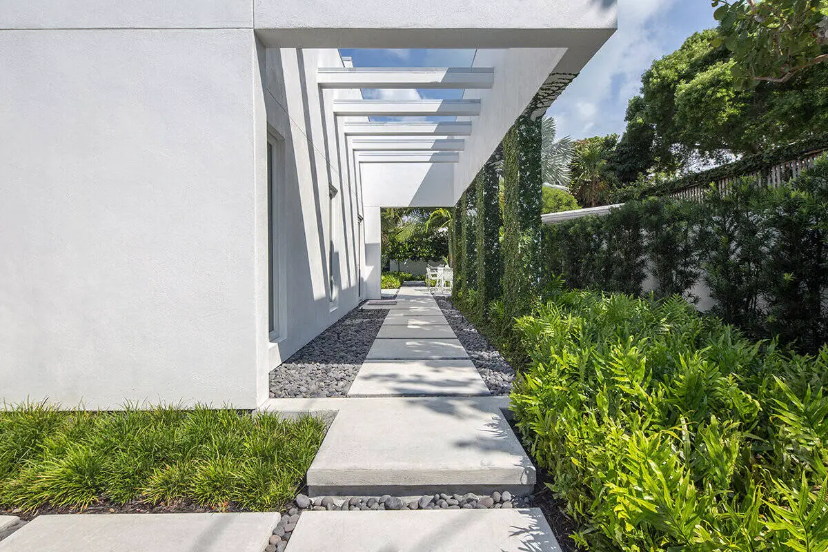 ‘Less is More’ style Landscaping by Craig Reynolds Landscape ...