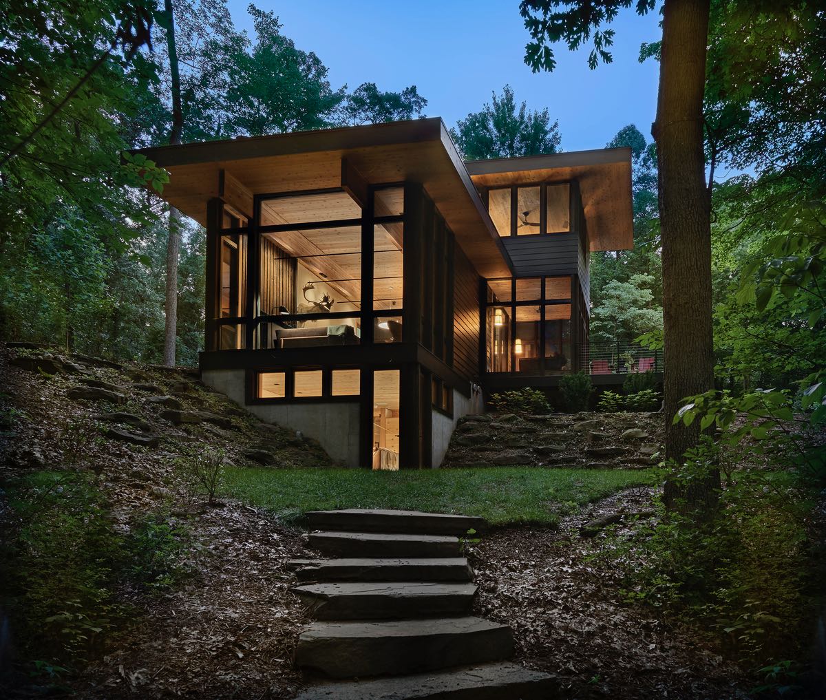 This Retreat Cottage in Michigan is a Modern Masterpiece - Mid Century Home