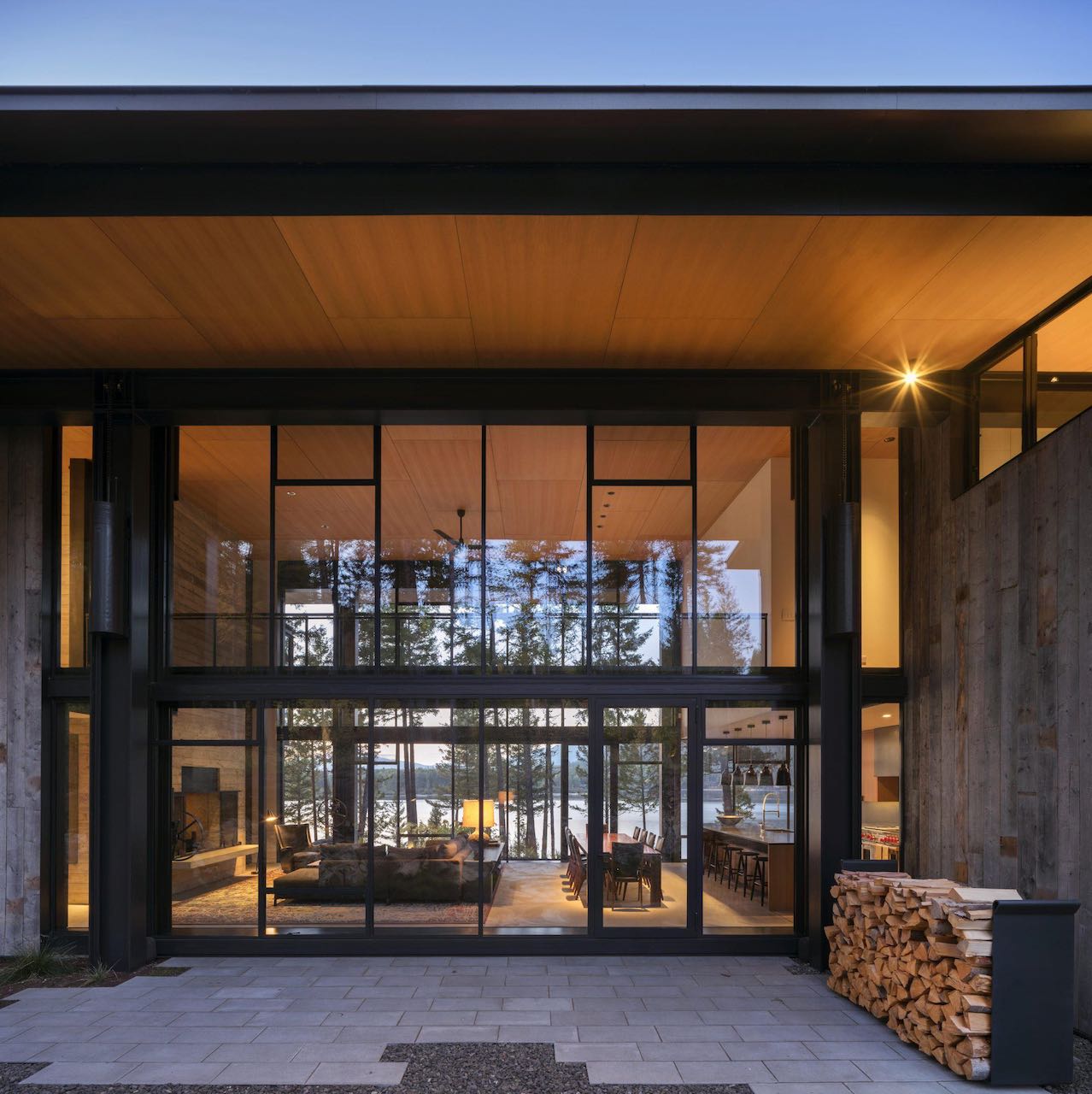 A Modernist Retreat from the City - Mid Century Home