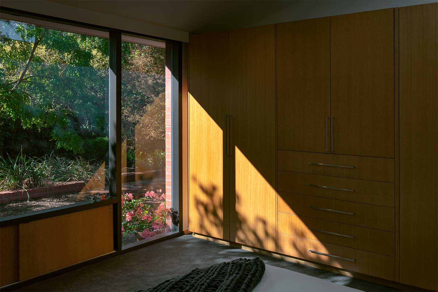 Modernizing a Mid-Century Home with Traditional Craftsmanship ...