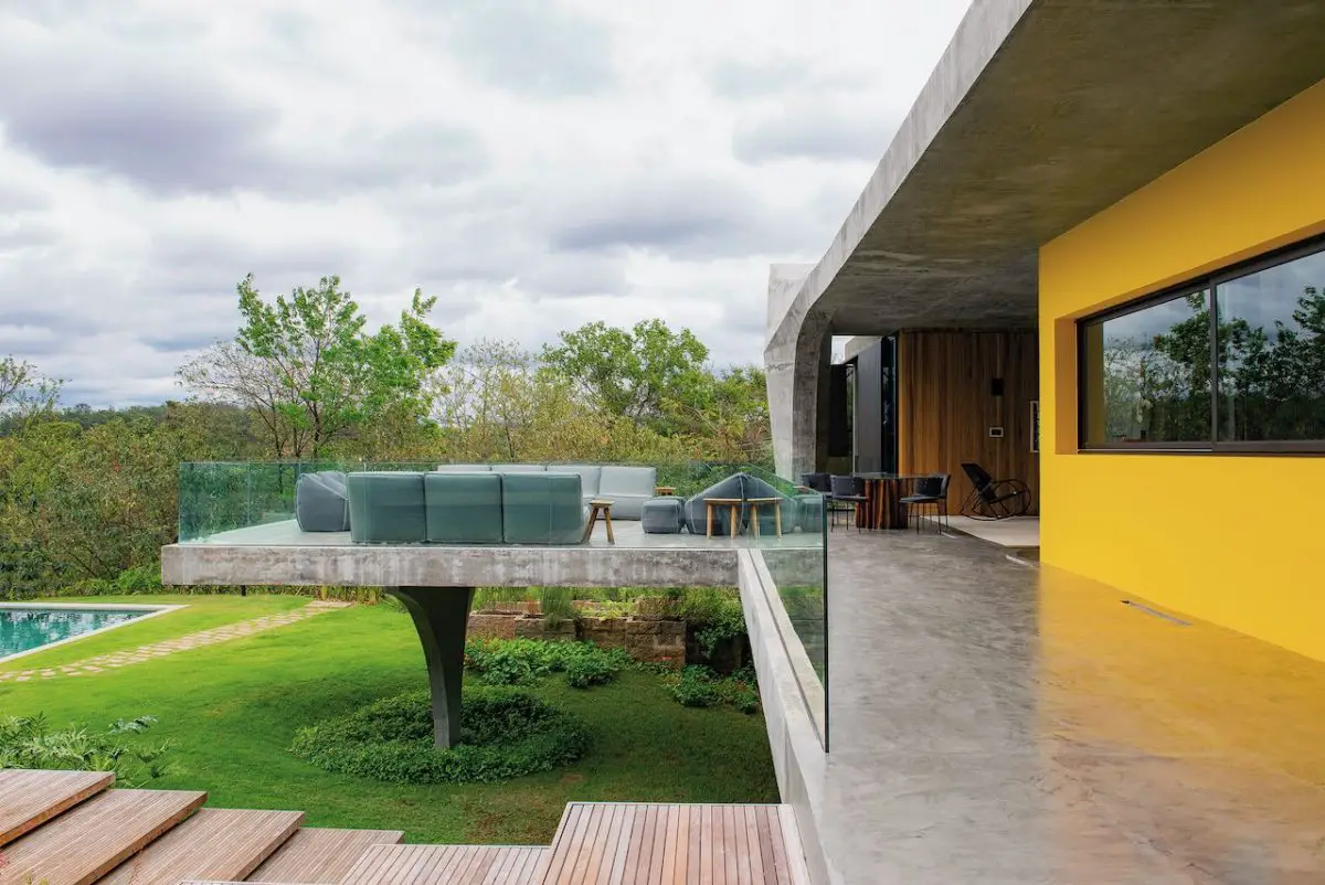 A Bold and Unbelievably Beautiful House - Mid Century Home