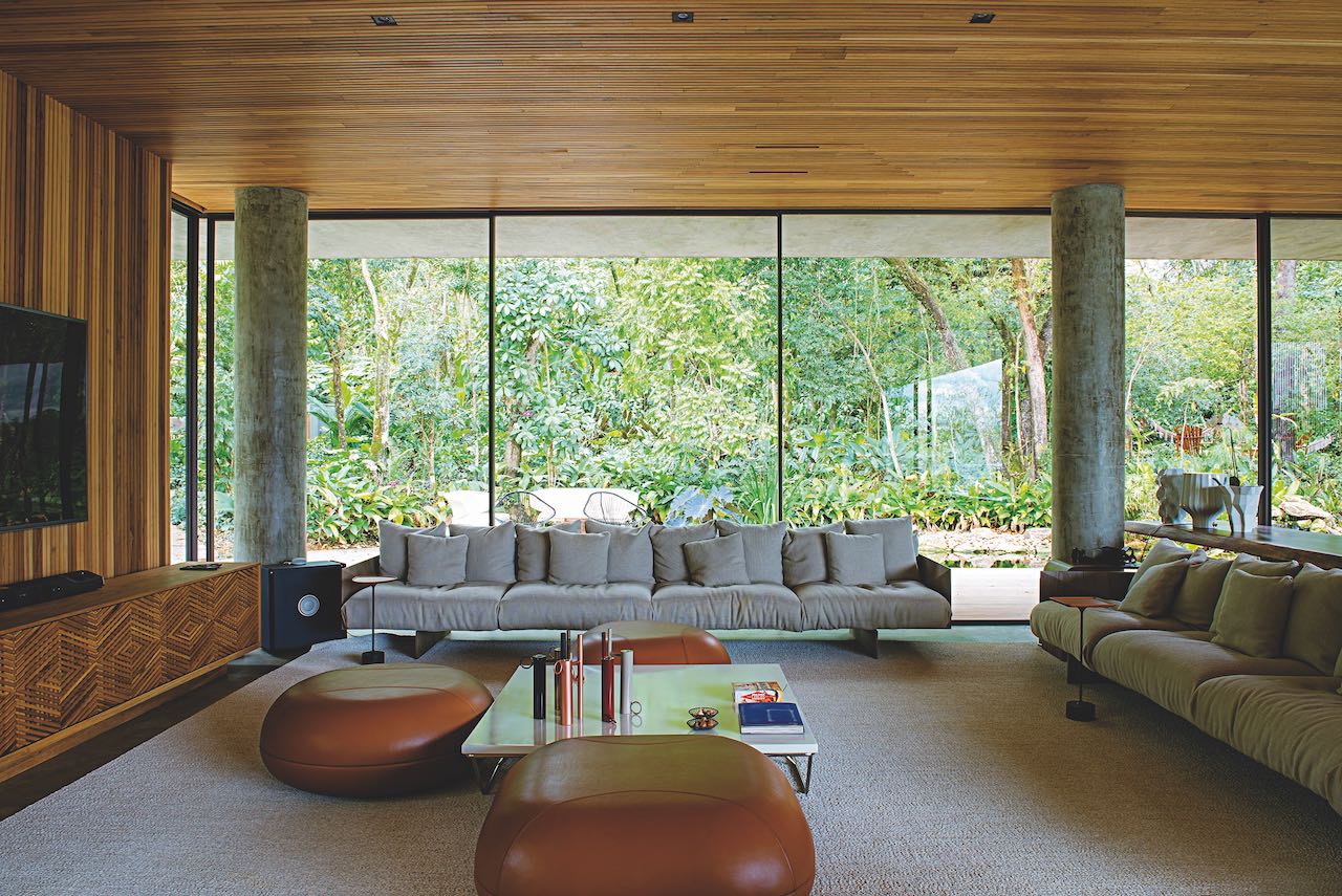 A Bold and Unbelievably Beautiful House - Mid Century Home