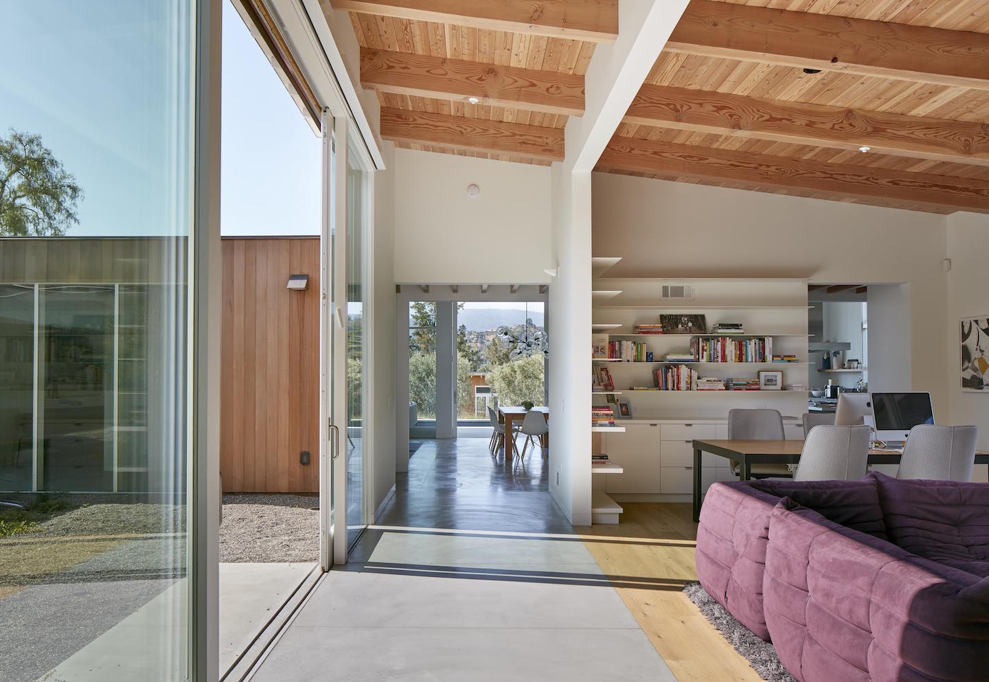 This Home Embodies a California Lifestyle - Mid Century Home