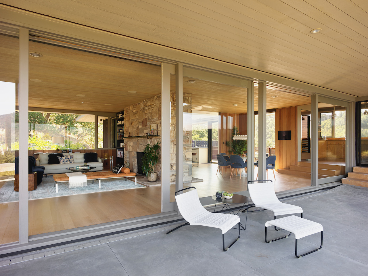 1945 Home is Updated with Full Reverence for its Midcentury Heritage ...
