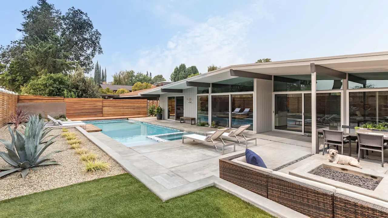This Renovation Honours the Californian Architecture - Mid Century Home