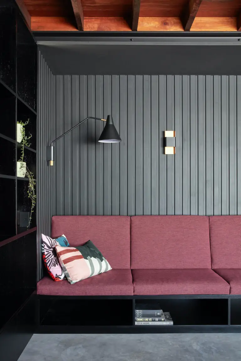 This Mid-Century Renovation Preserves Its Iconic Floating Box Design ...