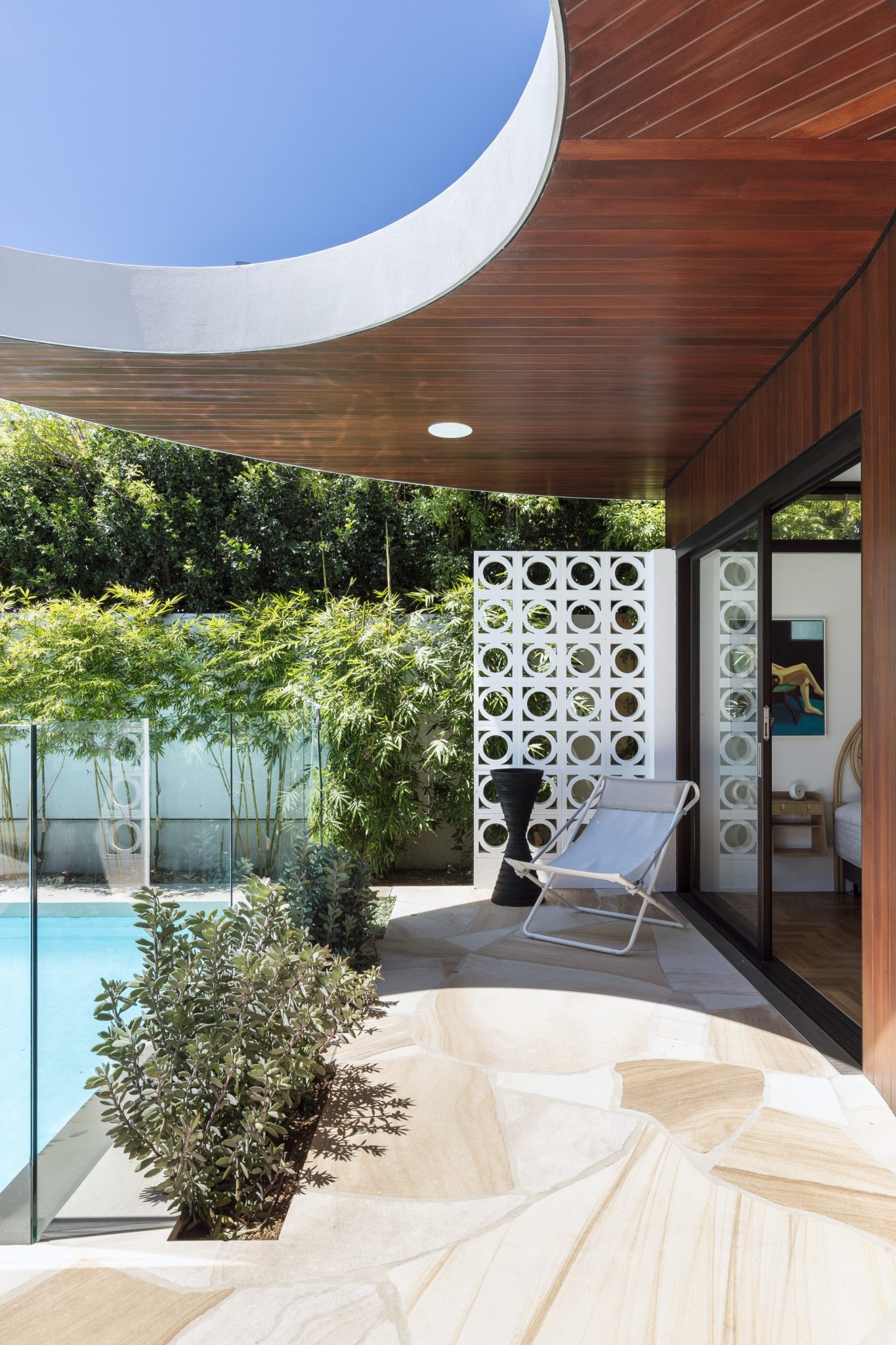 A Stylish Homage to the Glamour of Mid-Century Design - Mid Century Home