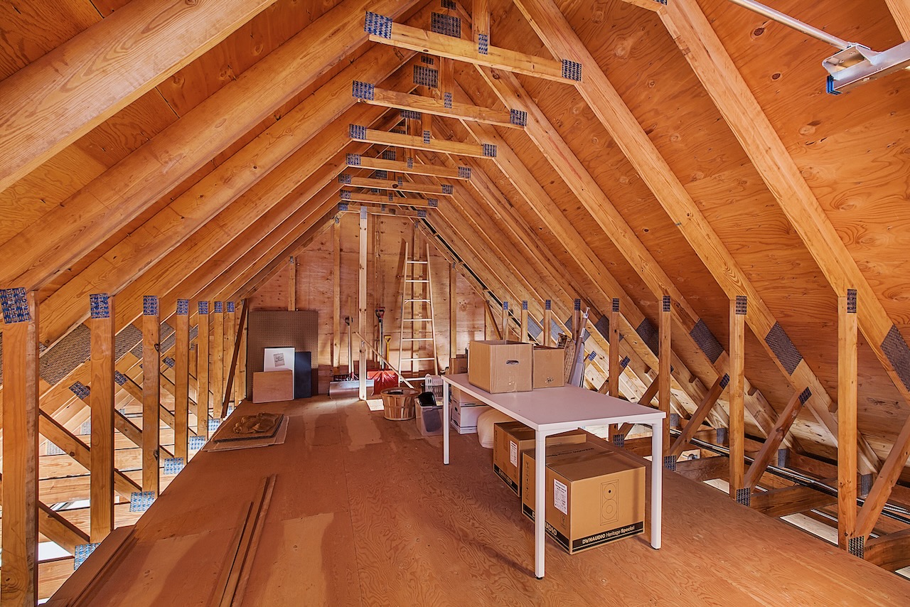 This Mid-Century Modern Marvel on Crystal Lake is for Sale - Mid ...