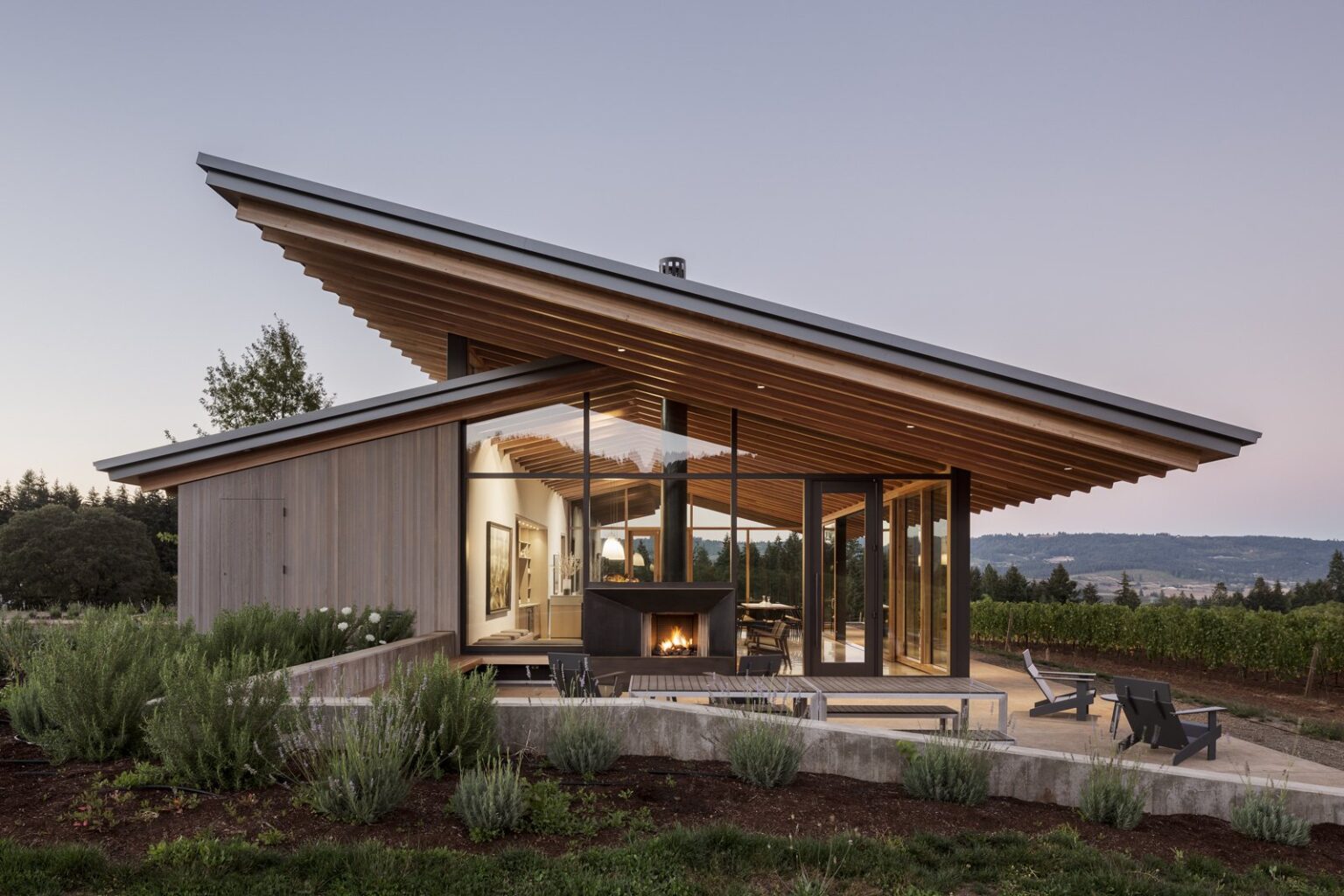 A Tasteful Modern Home On An Oregon Vineyard - Mid Century Home