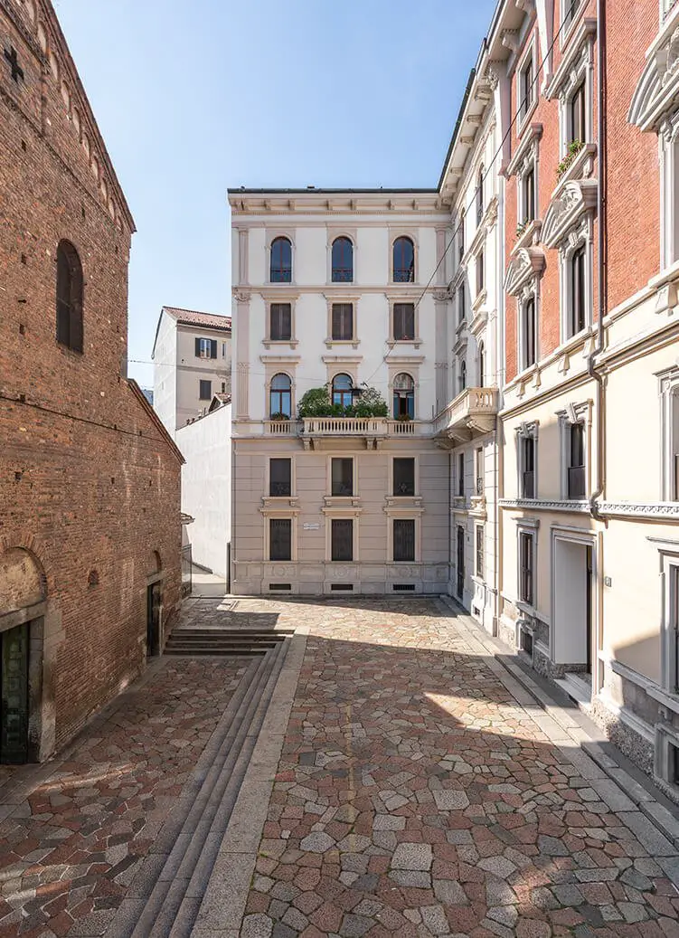 Italian Mid-Century Elegance Reimagined in a Compact Urban Space - Mid ...