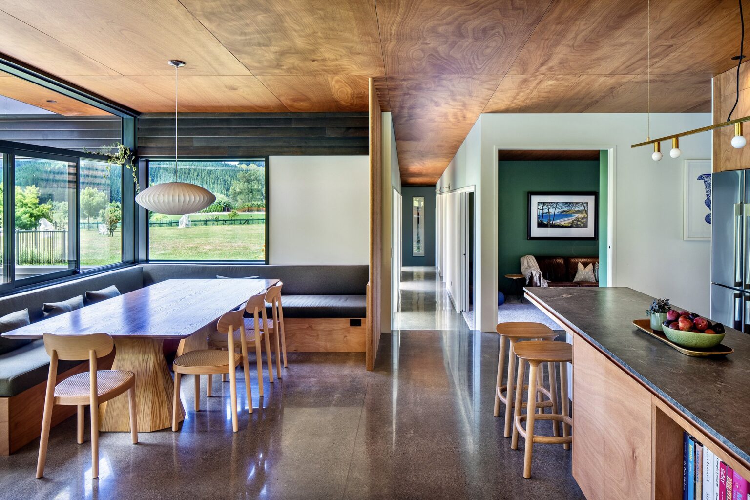 A Modern Home Seamlessly Integrated with Nature's Beauty - Mid Century Home