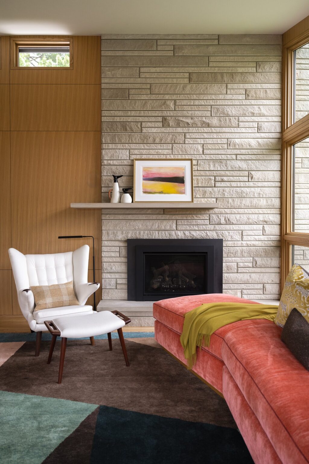 A Perfect Blend of Mid-Century and Contemporary Design - Mid Century Home