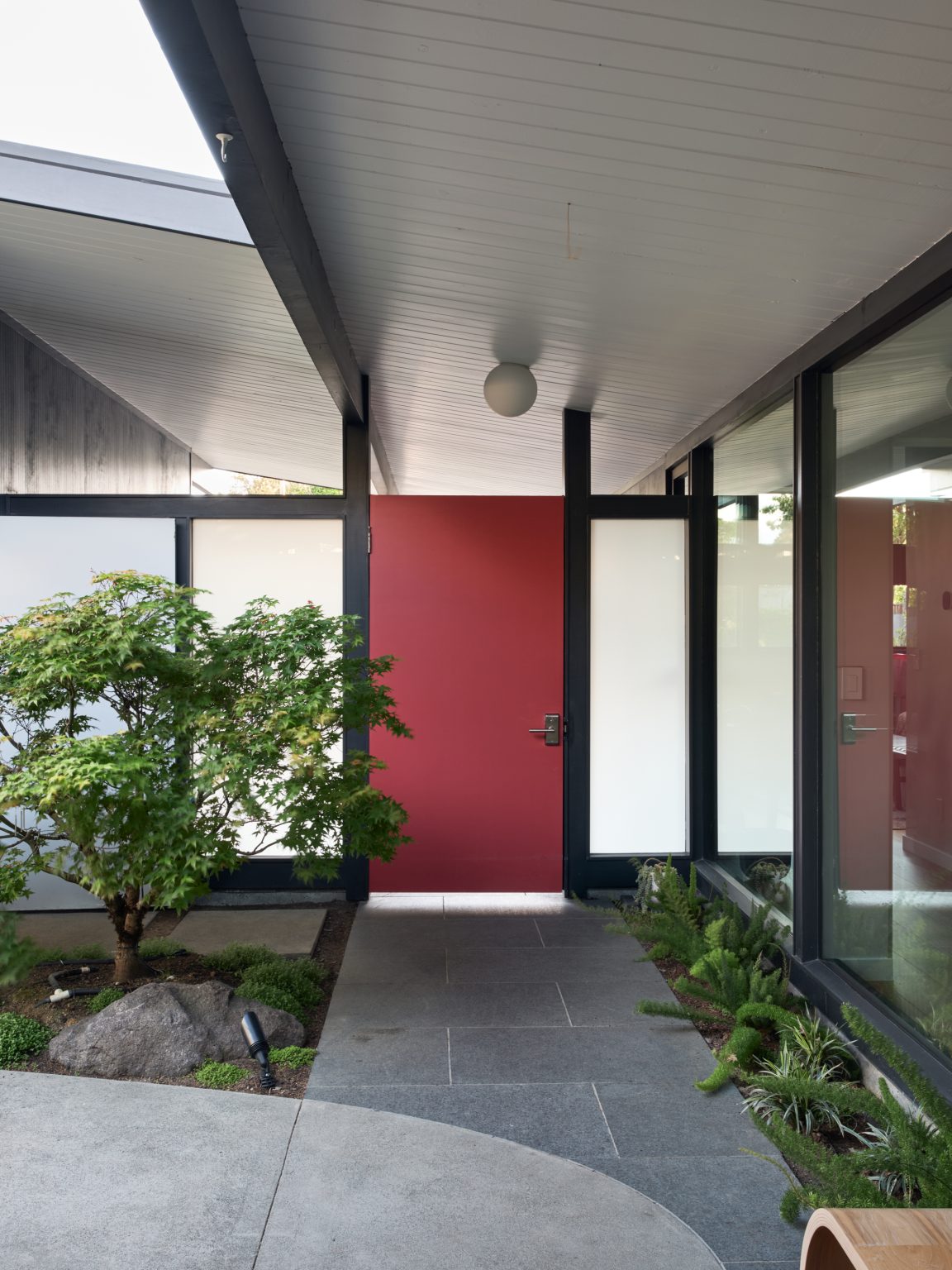 Bright, Open, and Family-Friendly: A Fresh Take on an Eichler Classic ...