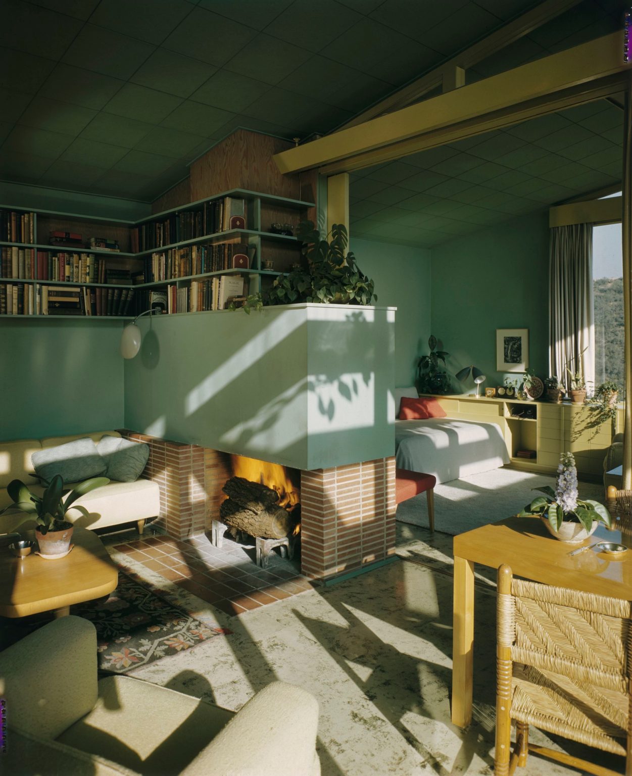 Mid-Century Interior Color Palettes: All You Need To Know - Mid Century ...