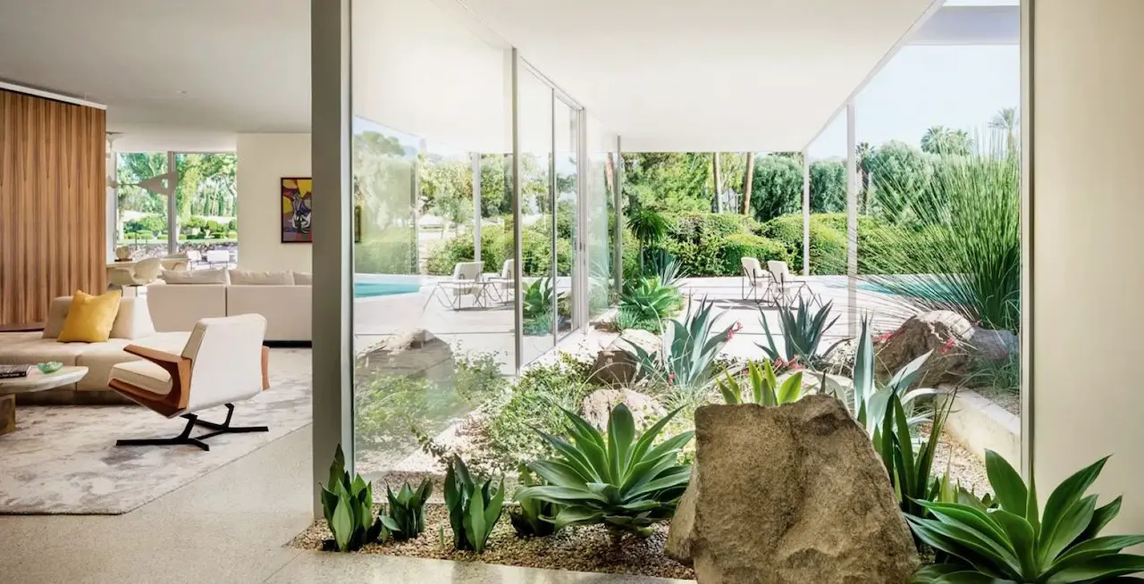 Mid-Century Modernism Belongs in Palm Springs - Mid Century Home